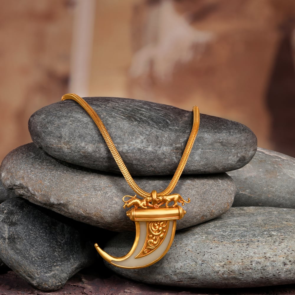 Buy Mighty Tiger Claw Pendant with Chain at Best Price | Tanishq ...