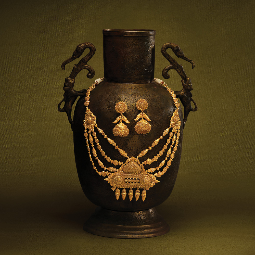 Buy Alluring Necklace Set with Ras Rawa and Stamp Work at Best Price ...